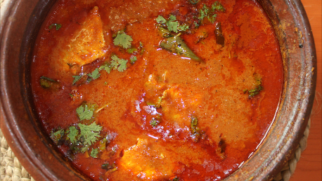 Chettinad style Karapodi meen kuzhambu – Pony fish – Mr and Mrs ...